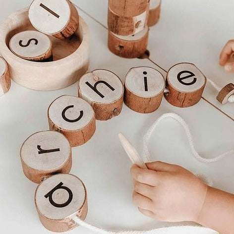 QTOYS - Alphabet Threading Set – Home With Kids